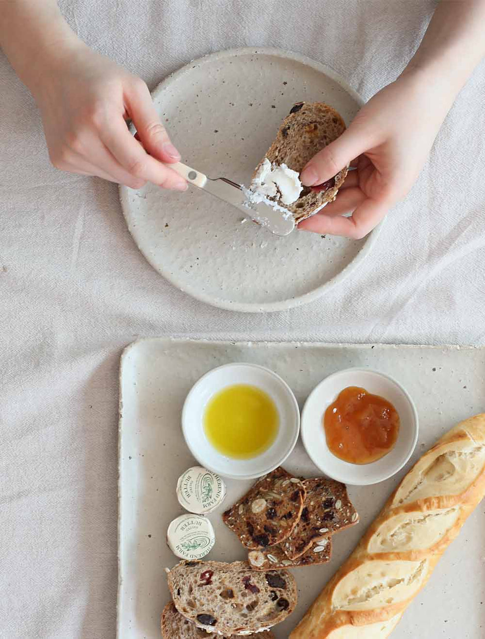 Crumbs Plate 20 – enjoY